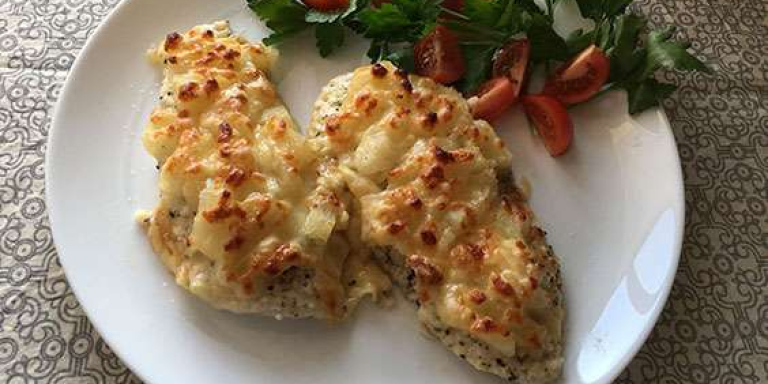 Курица запеченная с креветками и картофелем пошаговый рецепт с фото